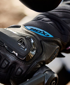Motorbike equipment and protection | IXON